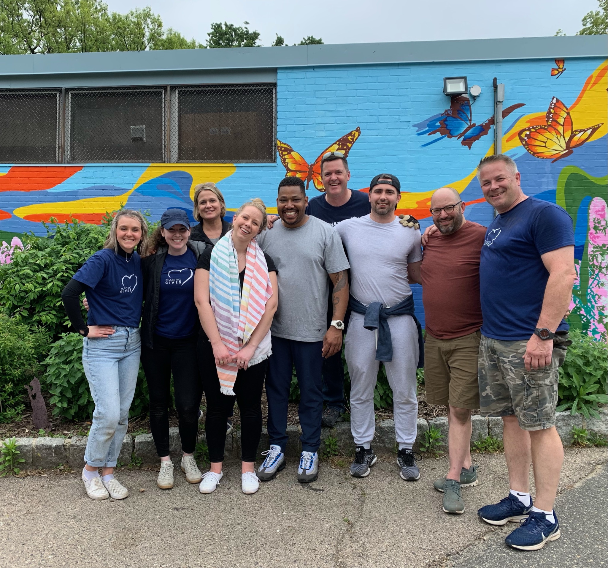 Macro Volunteers at FDR Park in Philadelphia - MACRO, A Savills Company