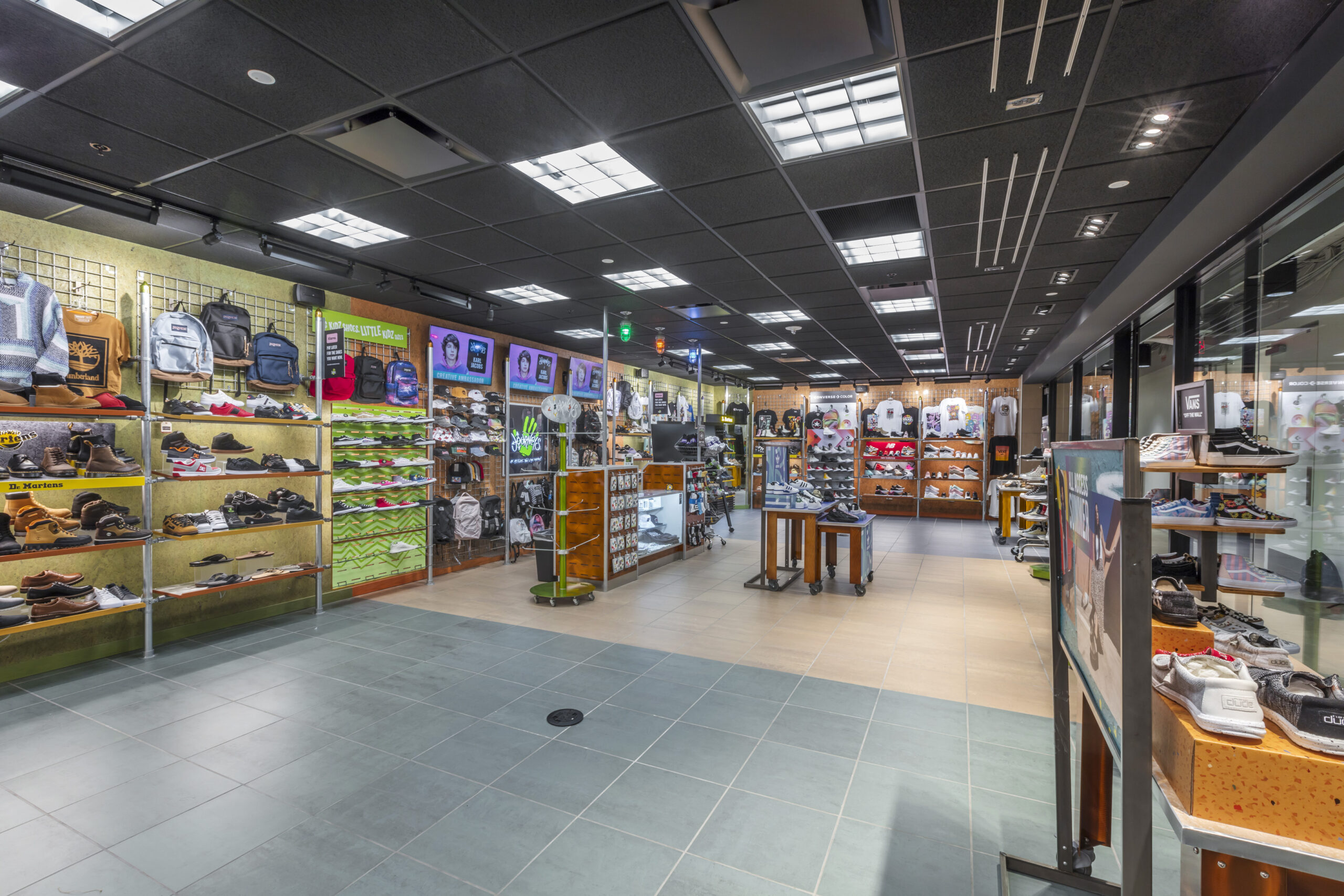 Genesco Opens New Nashville Headquarters - MACRO, A Savills Company